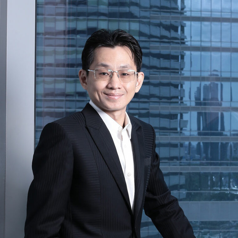 Robby Yulianto - PT Pyridam Farma Tbk.